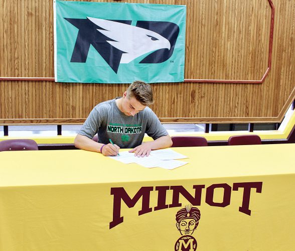 MHS javelin standout Odin Nelson inks with UND track & field | News, Sports, Jobs - Minot Daily News